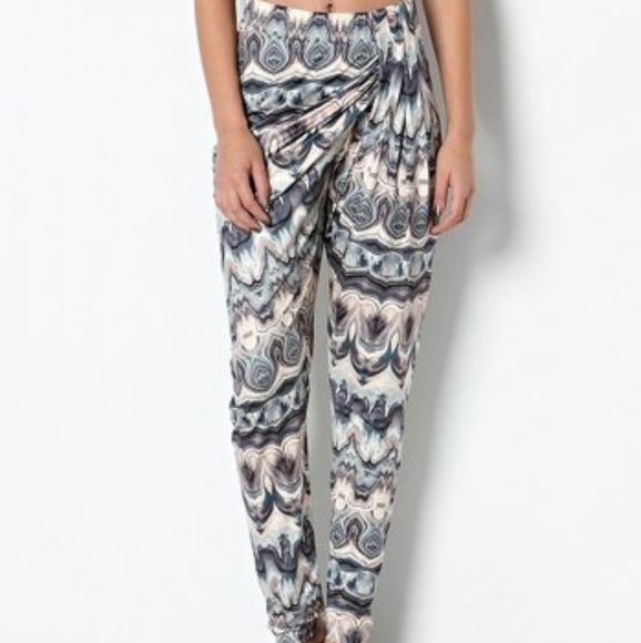 Caribbean Queen | Pants & Jumpsuits | Caribbean Queen Blue Print Drape ...